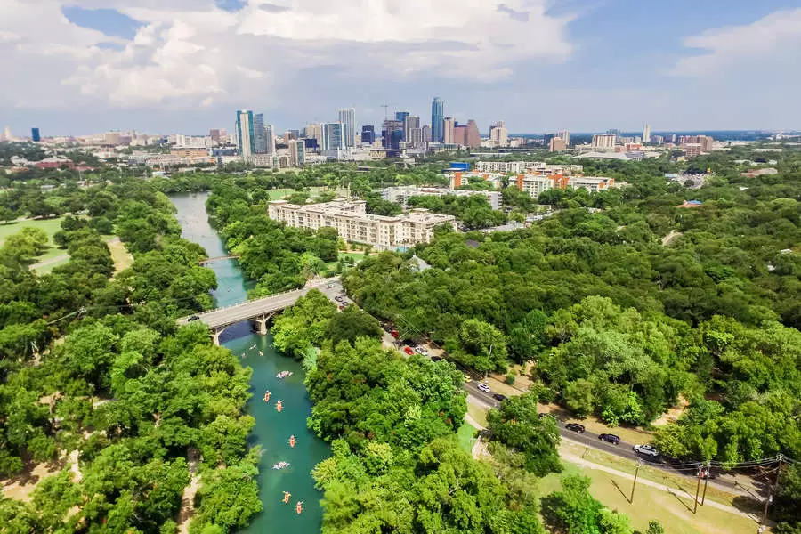 Bedste svømmehuller, klatring og vandring i Austin