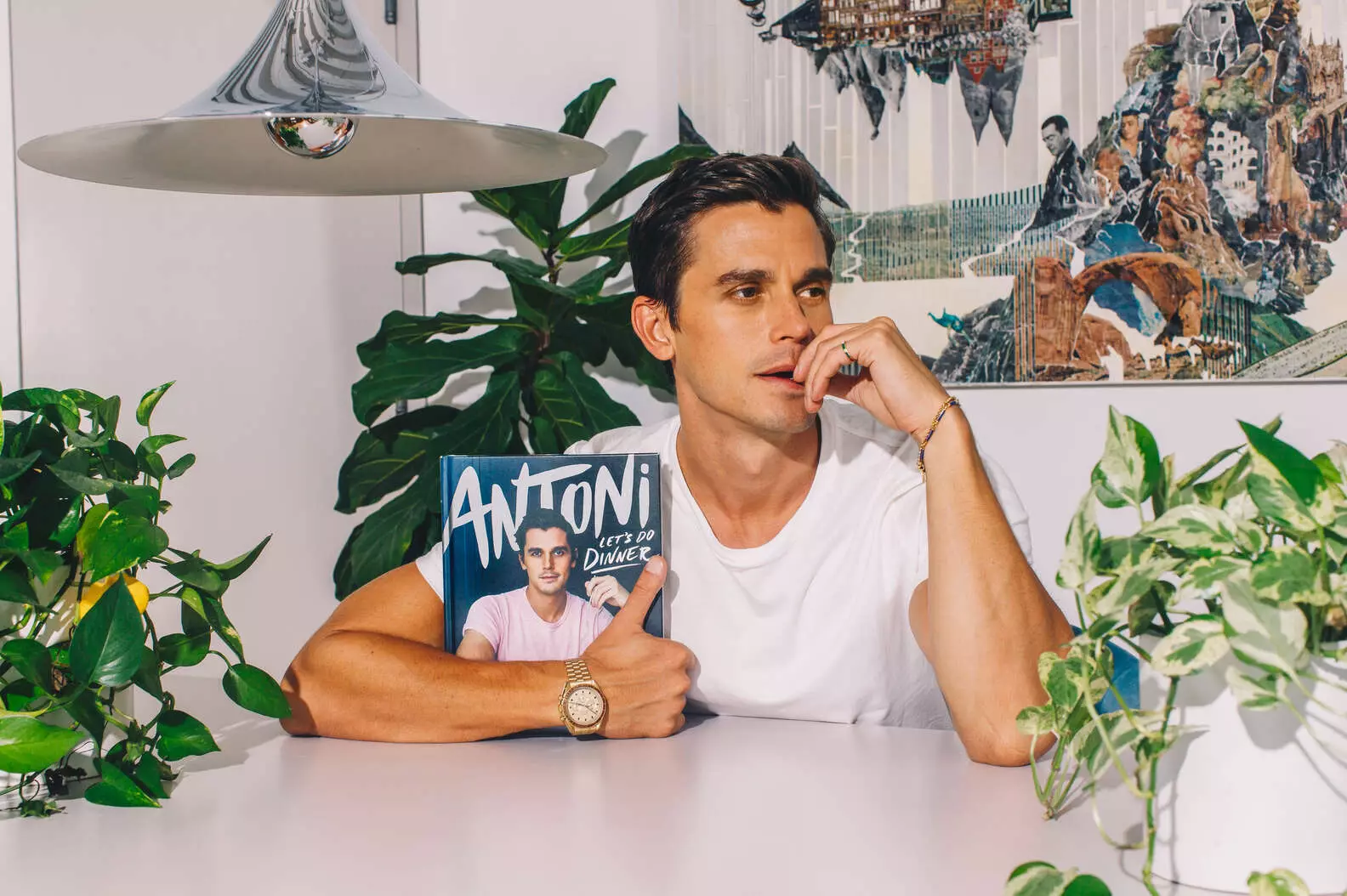 Antoni Porowski Parolas Trader Joe's, Pola Komfortmanĝaĵo kaj Nova Kuirlibro 1123_3