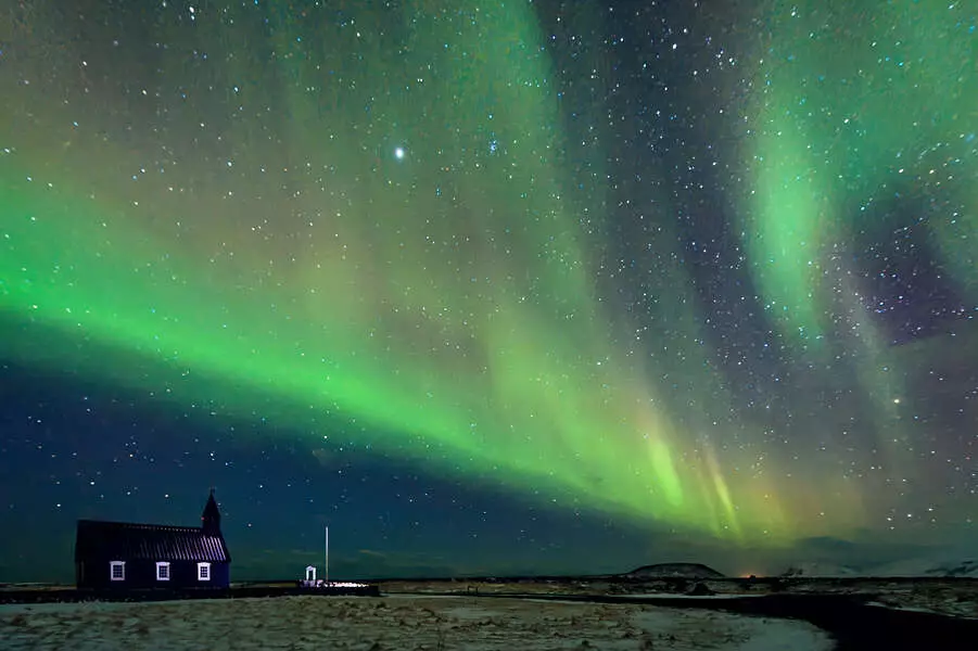 Onde as luzes do norte foram vistas ontem à noite? Tudo o que você precisa saber sobre o CME 'Canibal'