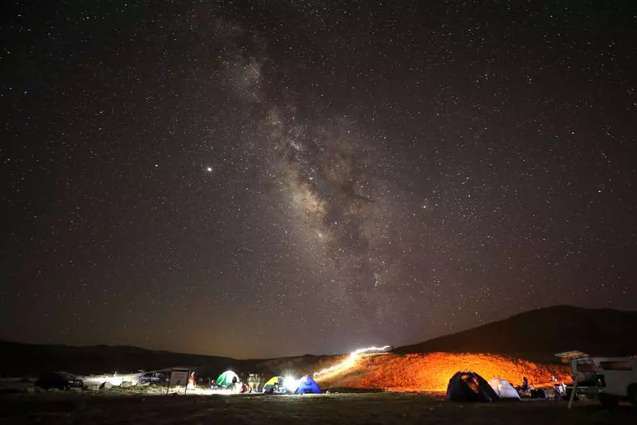 Stargazing Trips USA: Saan Pupunta Tingnan ang mga Bituin sa Labas ng Lungsod