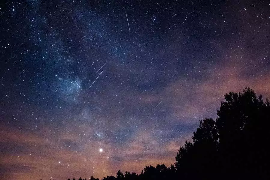 Geminid Meteor Shower 2020: Paano Panoorin ang Meteor Shower Peak Ngayong Gabi