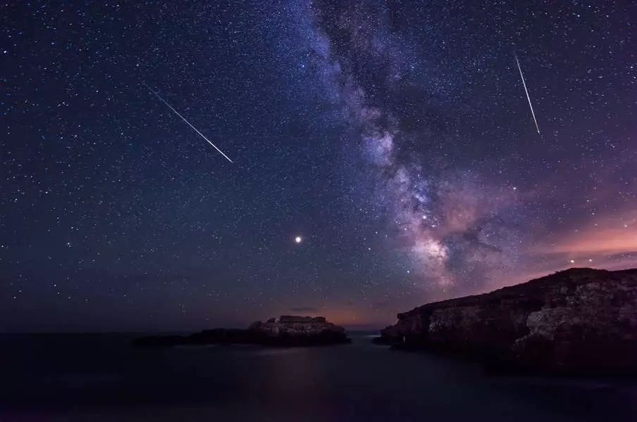 Ursid Meteor Shower 2020: Yuav Ua Li Cas Saib Meteor Shower Kawg ntawm Lub Xyoo