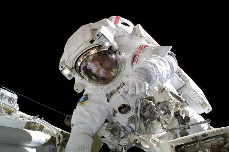 Wo NASA Spacewalk Live Lati Ibusọ Alafo Kariaye ni Oṣu Keje yii