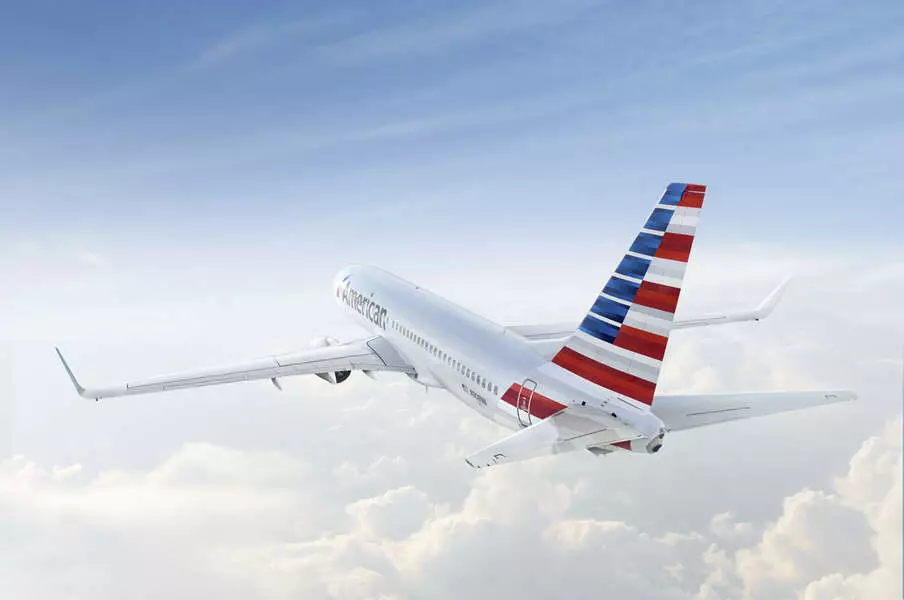 American Airlines Uçak İçi Hizmeti COVID-19 Nedeniyle Azaltıldı