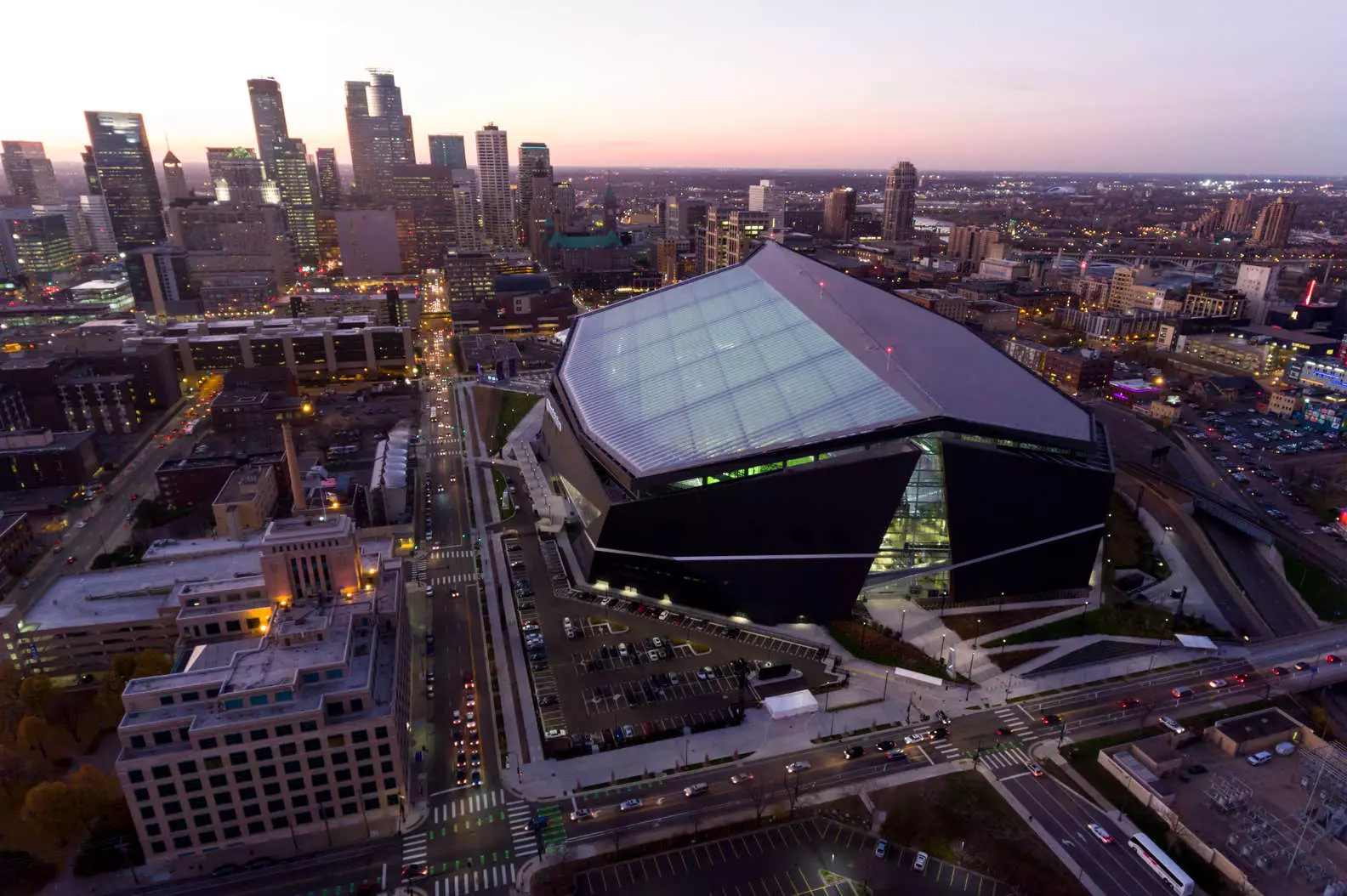 Stadiumet më të mira të futbollit NFL, të renditura: Nga Dallas në Lambeau 12365_22