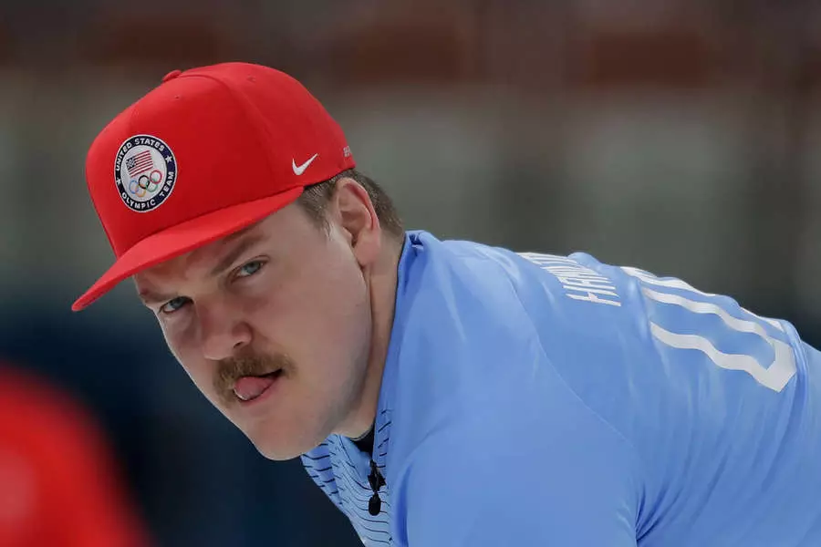 Olimpiade Usum tiis 2018: Kumis Matt Hamilton Geus Ngamimitian Tentara