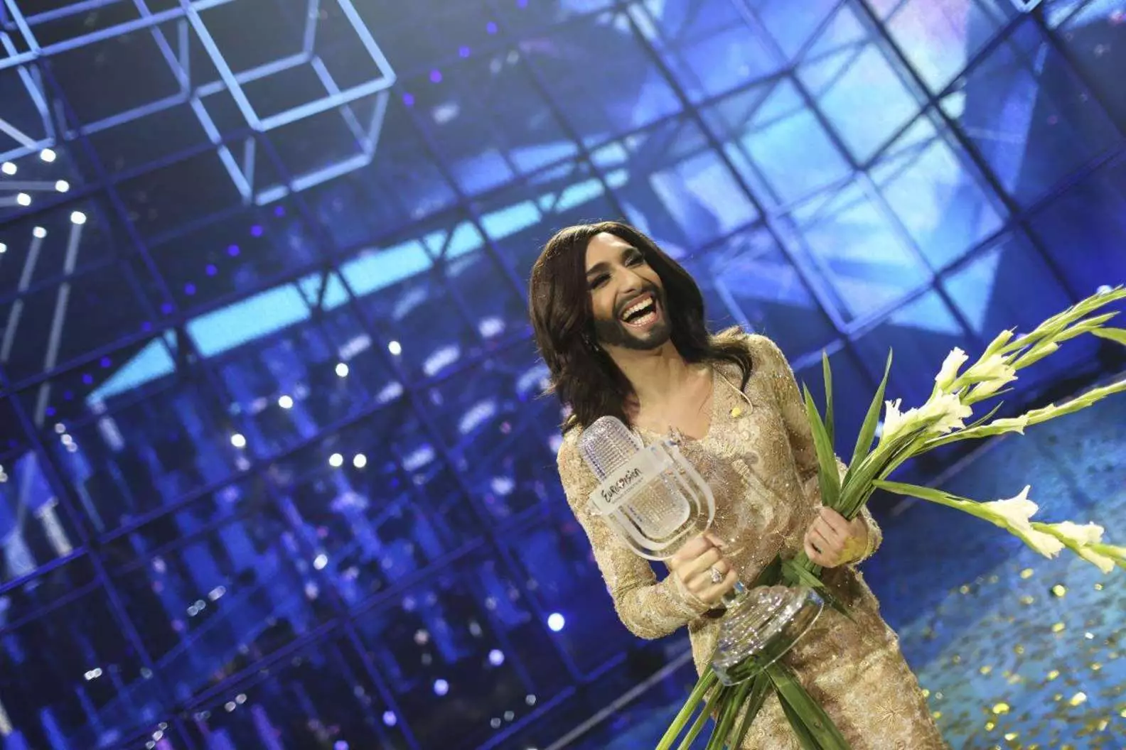 Concursul cântecului Eurovision - A câștigat Conchita Wurst Drag Queen barbă din Austria 12877_2