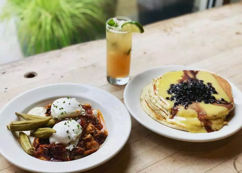 Brunch Pangsaéna di Atlanta: Tempat-tempat Brunch anu saé pikeun Mesen Ti Ayeuna