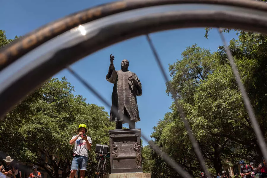 Como apoiar a comunidade negra en Austin agora mesmo