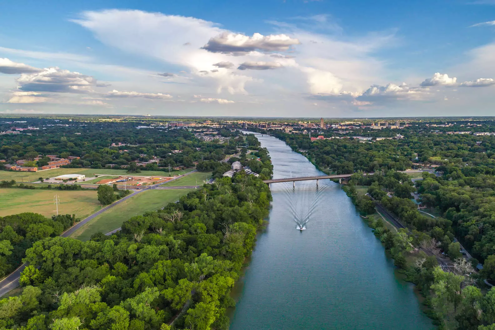 Tiştên ku li Waco, Texasê bikin: 8 Sedemên çêkirina Drive ji Austin 1549_1