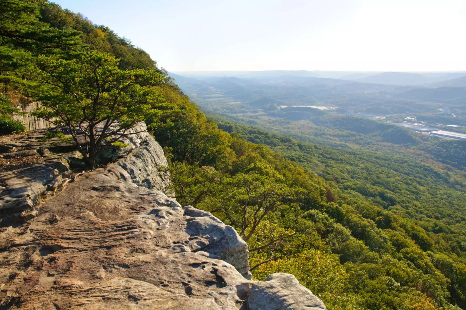 Beste plaatsen om te bezoeken in Tennessee: schilderachtige en mooie ideeën voor dagtochten 166_3