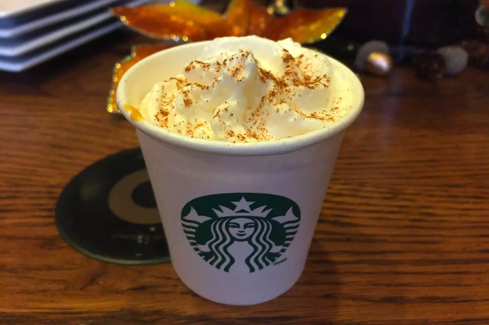 Upravo smo probali novi Starbucks recept za latte sa začinima od bundeve 18539_4