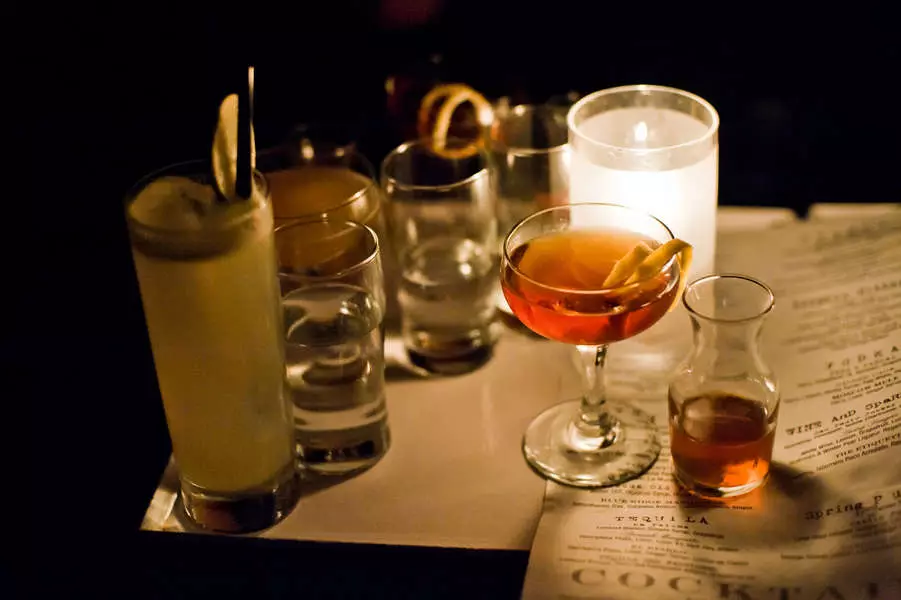 Libaka tsa ho noa Chicago - Bar Bucket List