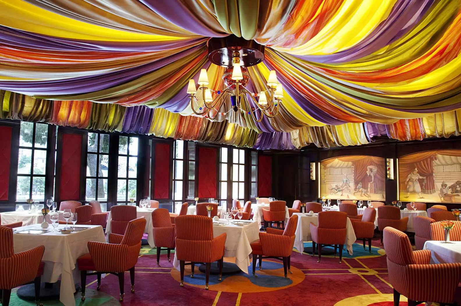 Le Cirque: ดูครั้งแรกที่ร้านอาหารฝรั่งเศสอันโด่งดังกลับมาเปิดให้บริการอีกครั้ง 2203_3