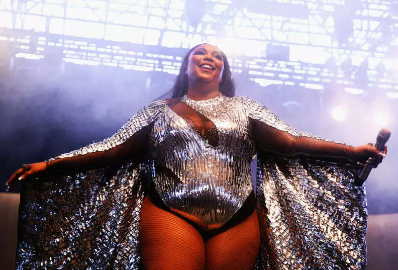 coachella တွင် lizzo