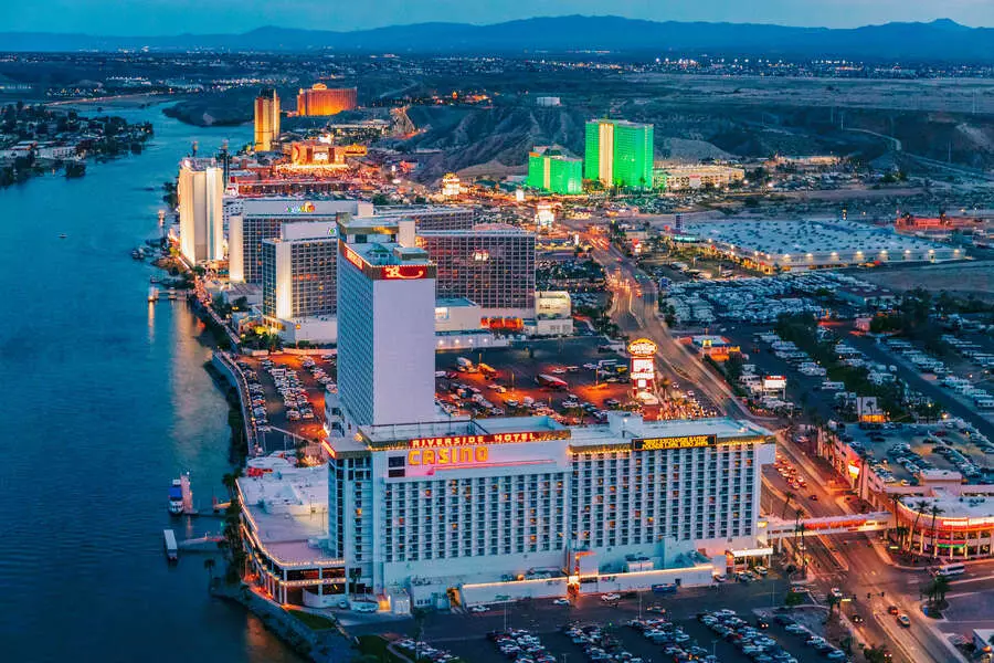 Cosas que hacer en Laughlin, Nevada: mejores casinos, restaurantes y más