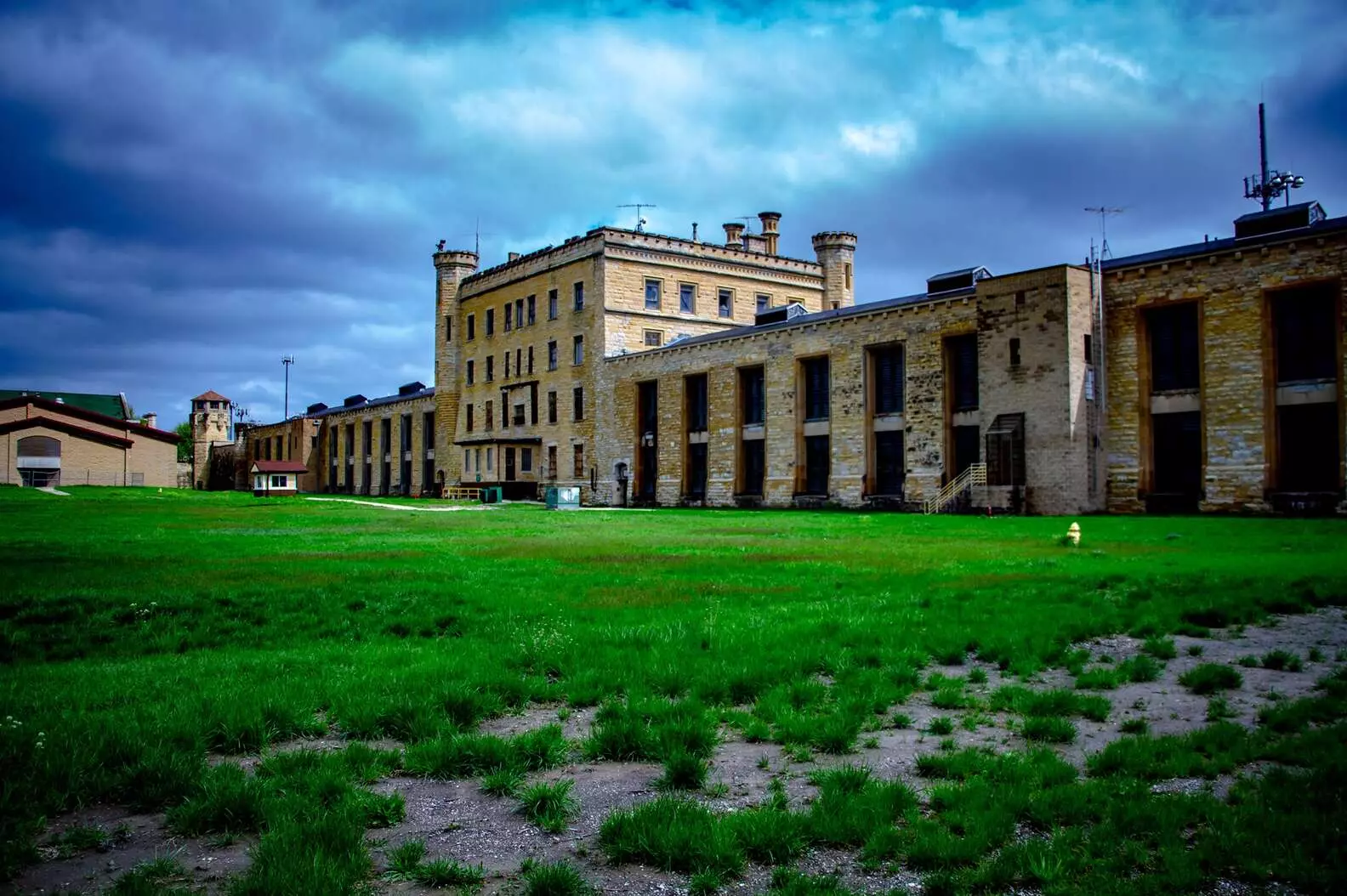 Ghost Towns Near Me: Matauni Osiyidwa Kwambiri & Mizinda M'chigawo Chilichonse 2393_8