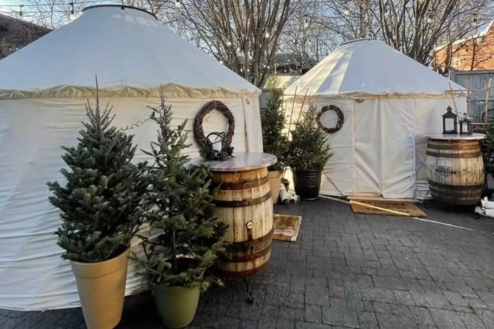 Bescht Outdoor Iessen zu Boston: Restauranten a Plazen fir dobaussen ze iessen 239_6