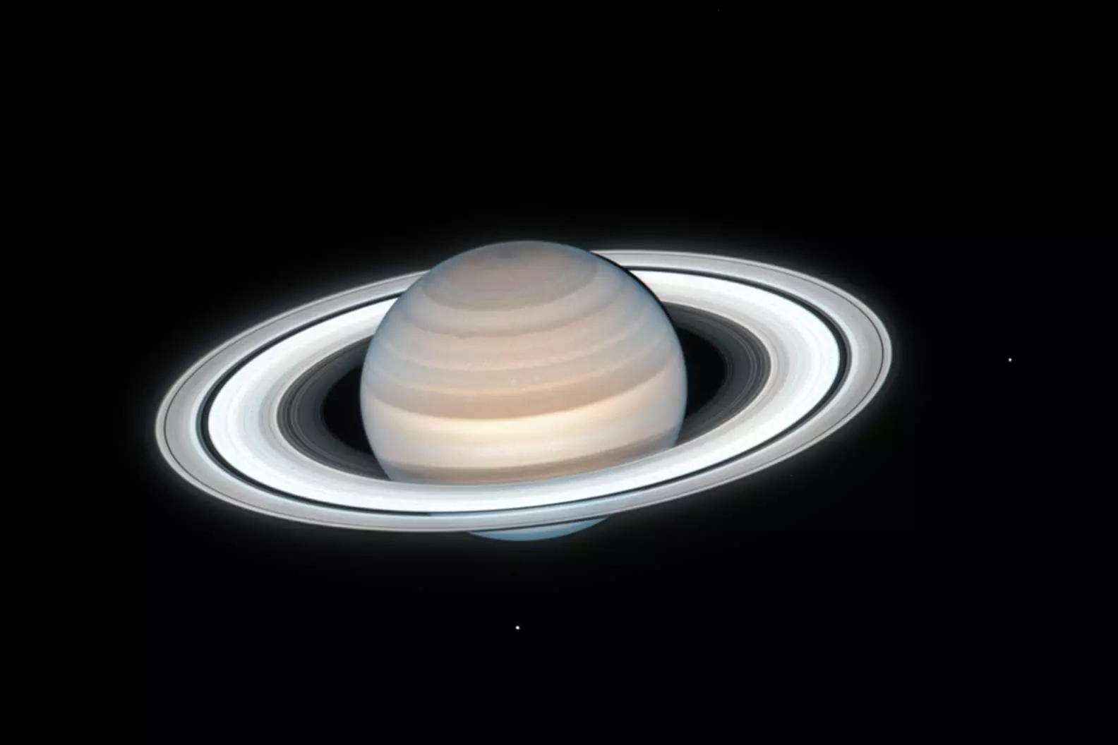 Hubble Saturn 2020: Gipaambit sa NASA ang Bag-ong Litrato sa Saturn 24726_1