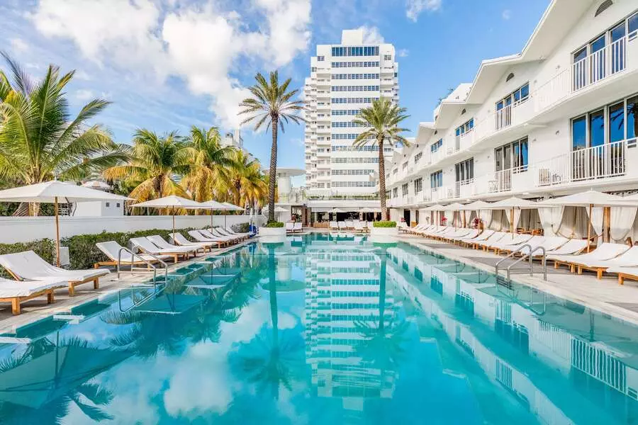 Bêste Miami Pool Parties 2021: Gids foar de Splashiest Dayclubs fan Miami