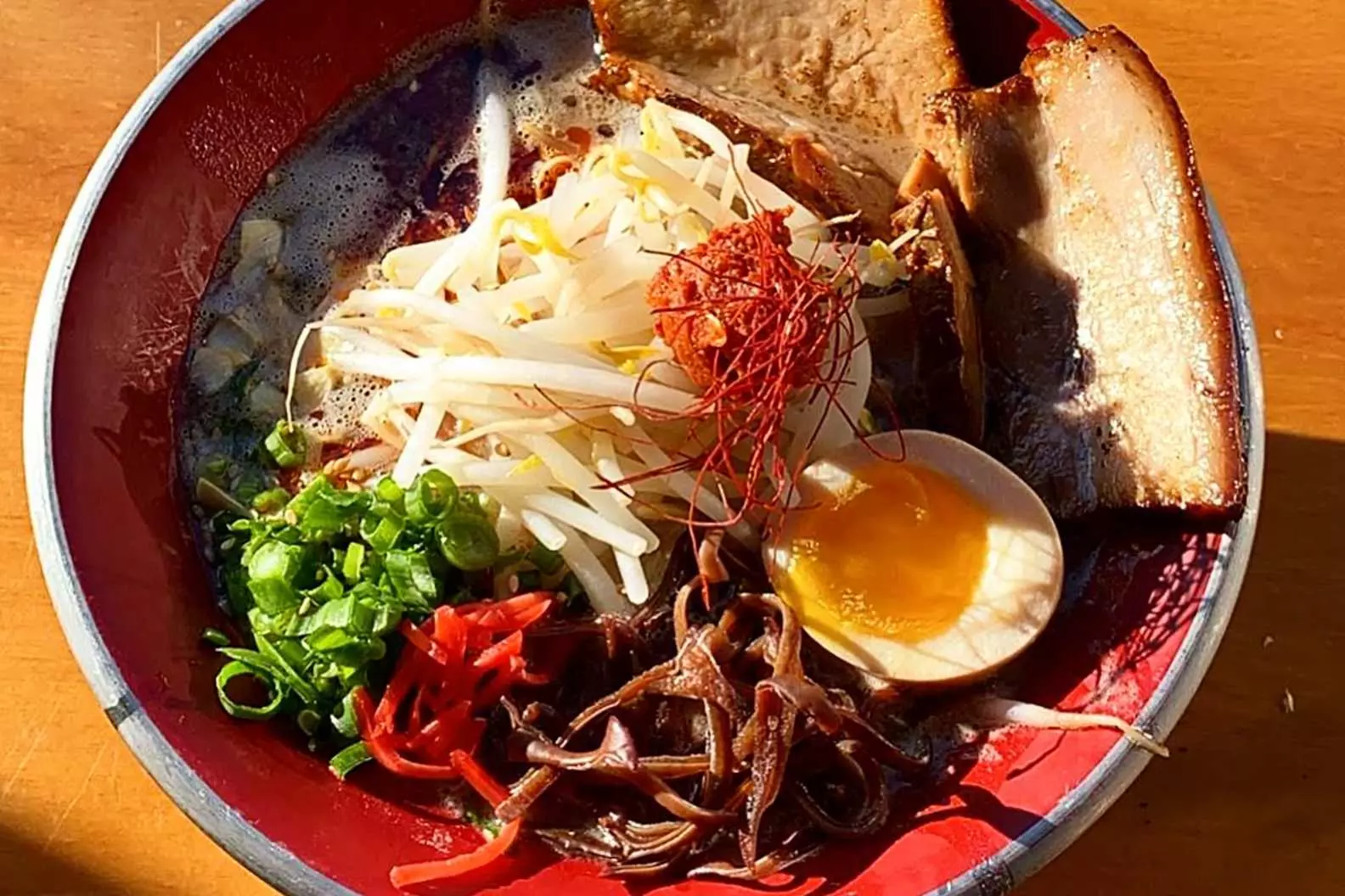 Ramen ti o dara julọ ni NYC: Awọn ile itaja Ramen Top & Awọn ibi Noodle ni Ilu New York 2959_13