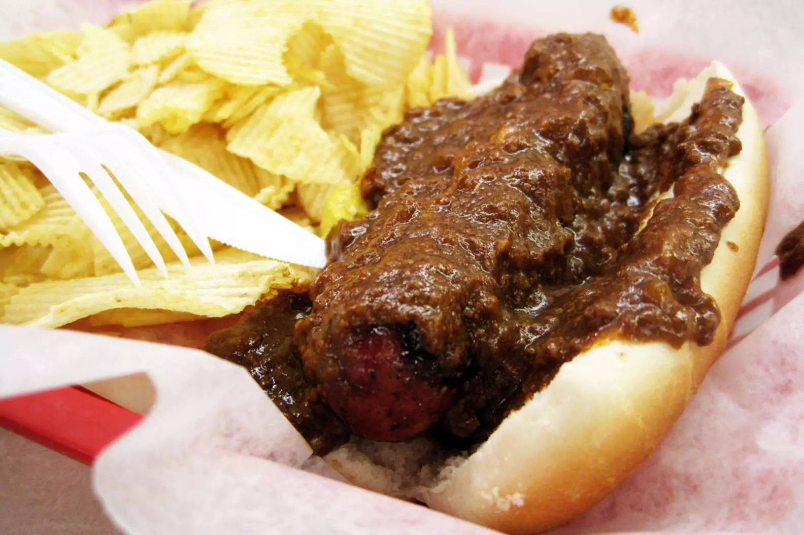 I-Ben's Chili Bowl yeyona ndawo ibalulekileyo yokutyela yaseDC. Nantsi Kutheni. 29788_4