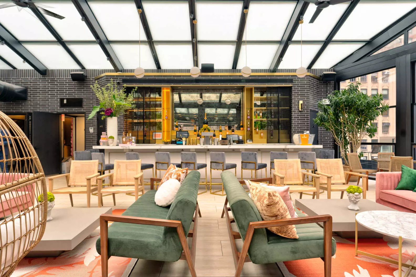 Beste Rooftop Bars in NYC: Goeie plekke om buite te drink met 'n uitsig 2983_3