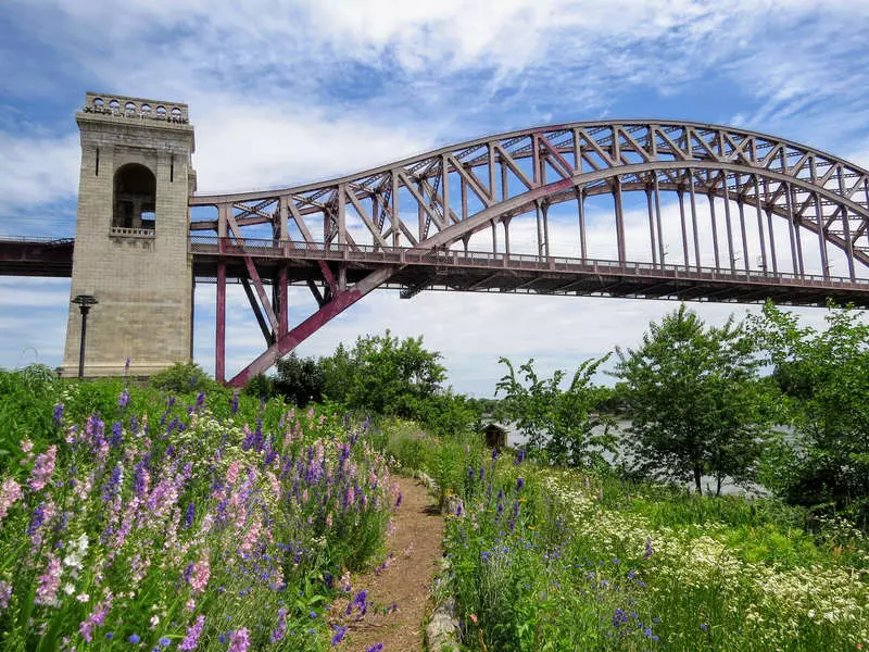 Parks Waterfront pangalusna di NYC: Alus Tempat Ku Cai dina Sadaya 5 Boroughs