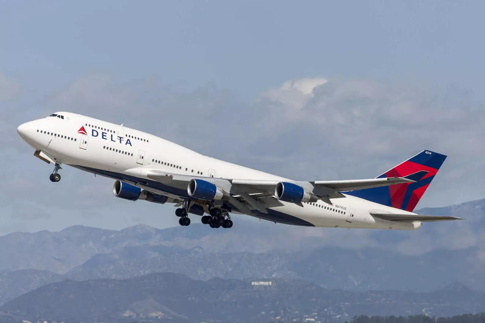 Delta en American Airlines skakel veranderingsfooie uit: wat u moet weet 32474_1