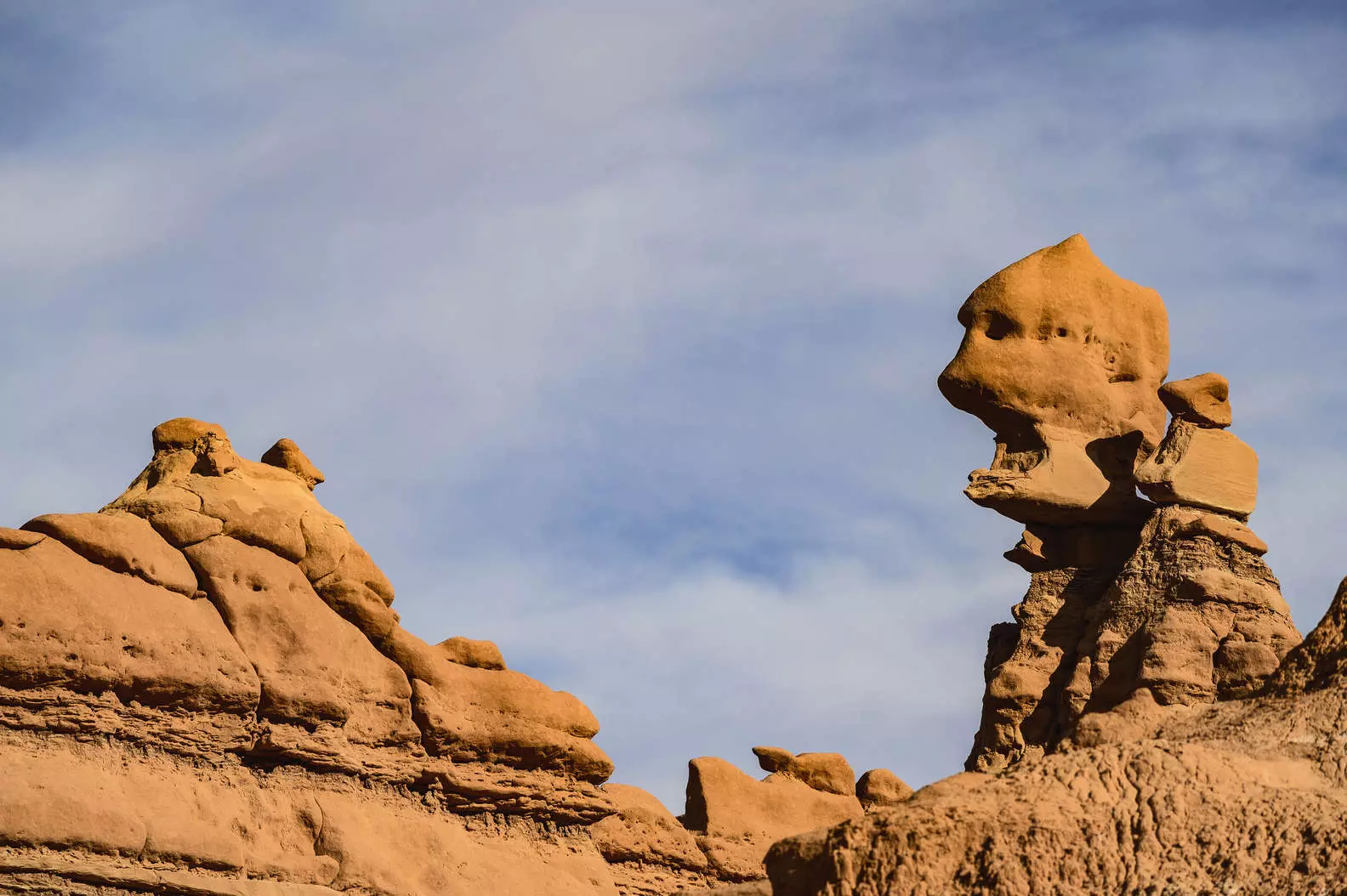 ການໄປຢ້ຽມຢາມ Goblin Valley: ສິ່ງທີ່ຕ້ອງເຮັດແລະເວລາທີ່ຈະໄປຢ້ຽມຢາມສວນສາທາລະນະ 3335_4