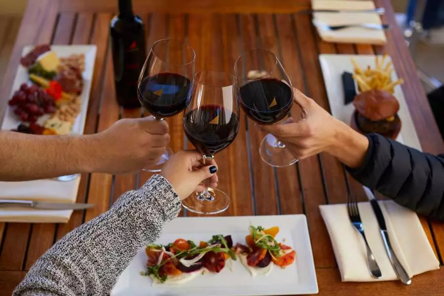 Najbolje vinarije i vinogradi Paso Roblesa za piće u ovom trenutku