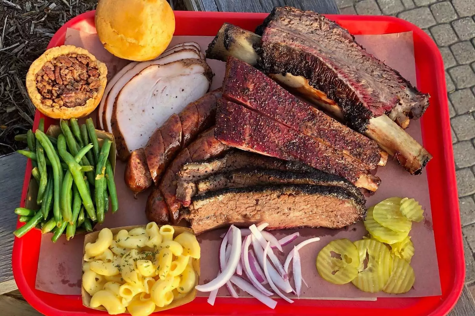 Labing maayo nga BBQ sa Austin: Top Lokal nga Barbecue Joints, Sumala sa Pitmasters 345_11