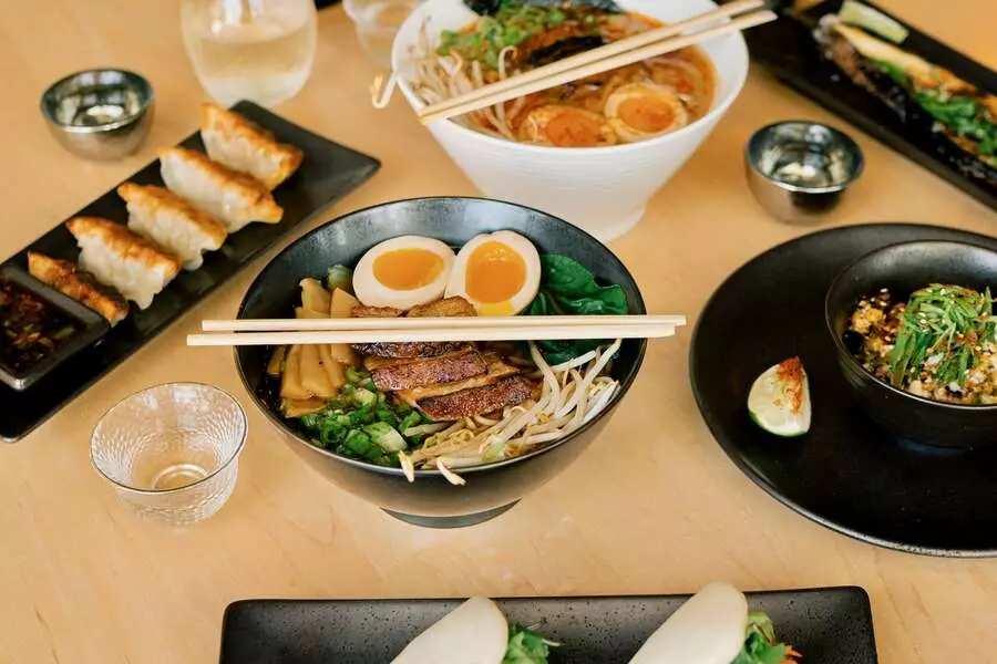 Ramen Pangalusna di Rajana: Toko Ramen & Tempat Mie Top pikeun Coba Ayeuna