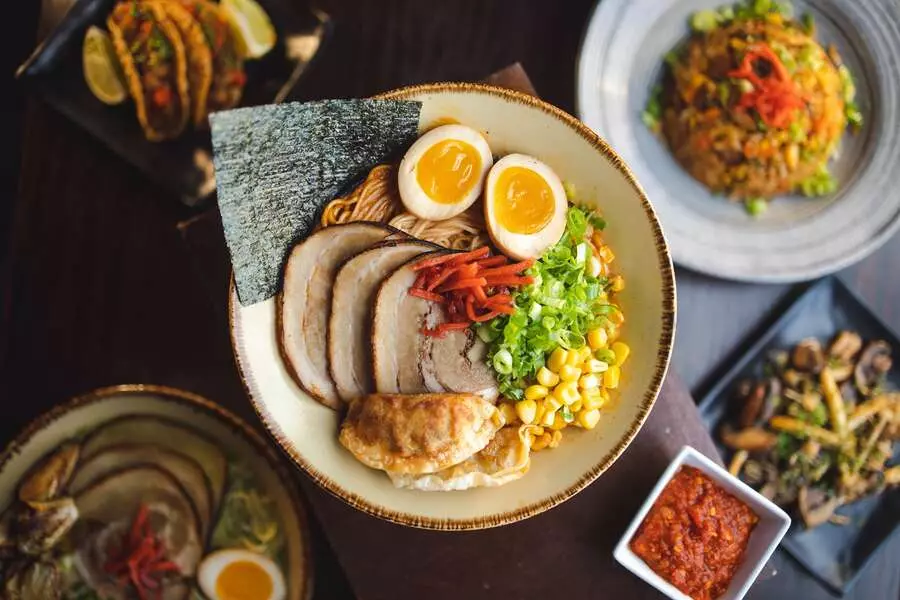 Neşwildäki iň gowy Ramen: Indi synap görmek üçin iň gowy Ramen dükanlary we nahar ýerleri