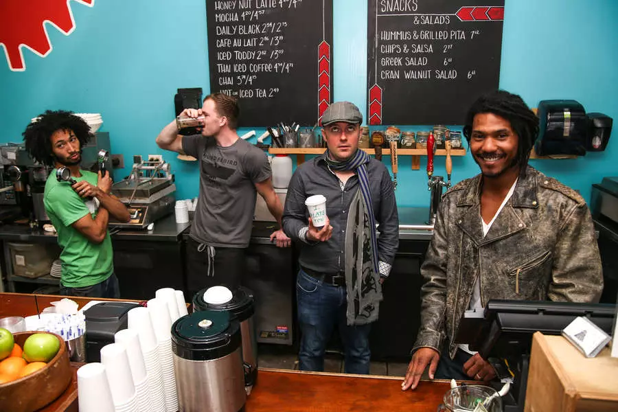 Tegundir barista - Small Talk sérfræðingar, ábendingadaðrar, lífstíðarmenn og fleiri þjóðir