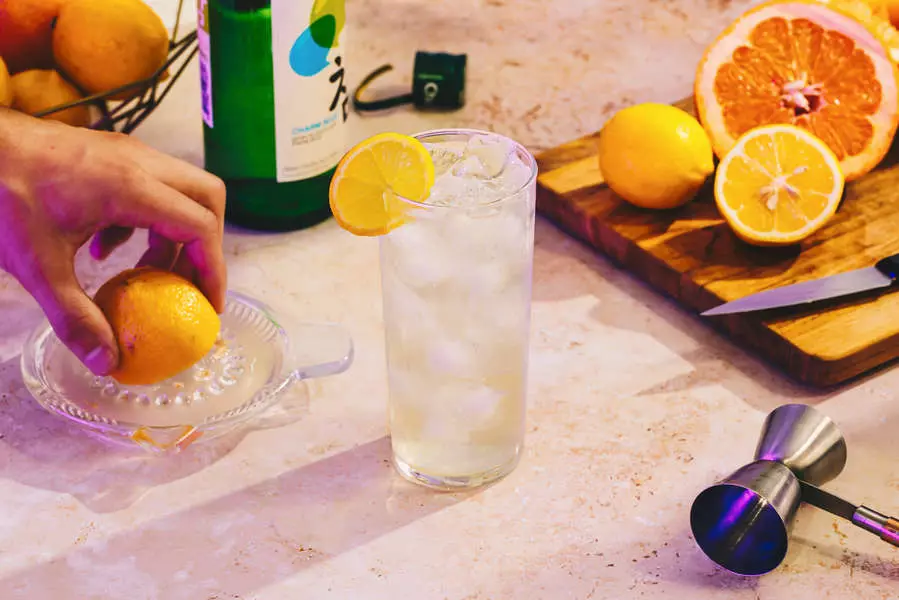 Meriv çawa Shochu Highball çêdike: Tehm, Reçete û Zêdetir