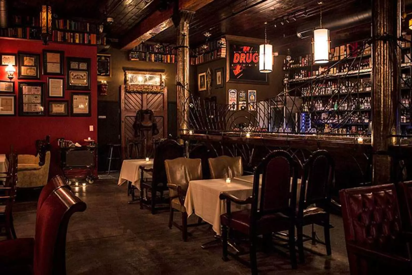 Ma Speakeasies Abwino Kwambiri ndi Malo Obisika ku Philadelphia 417_2