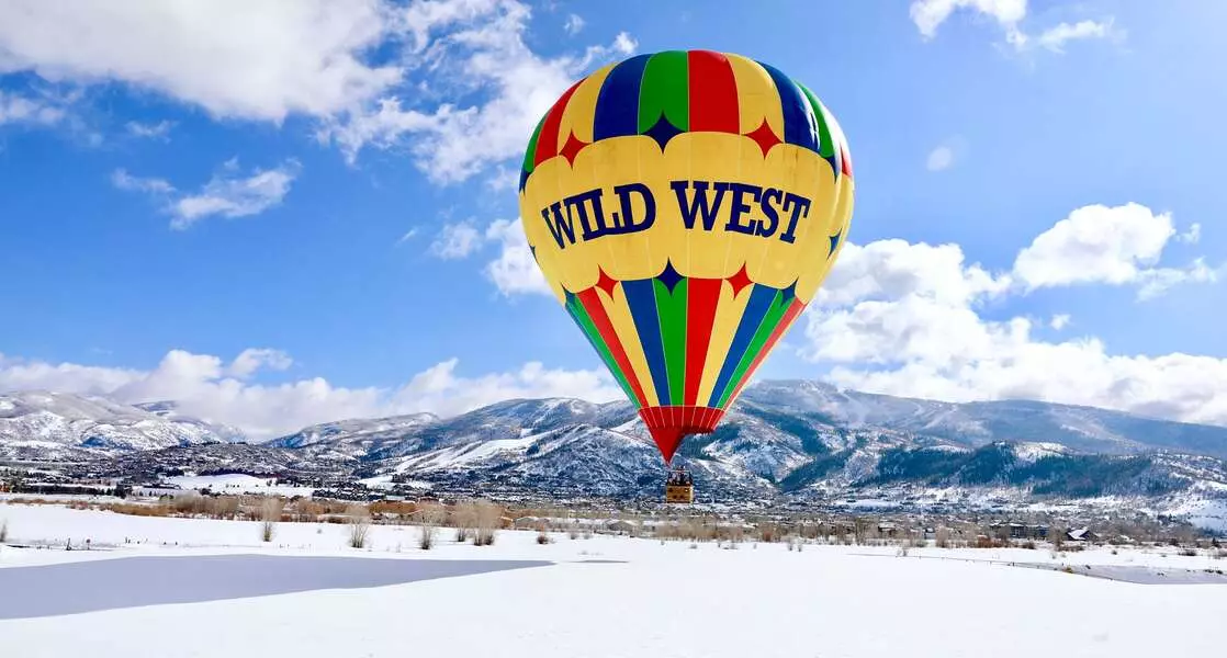 Asiasiga i Steamboat Springs: Dog Sledding, Hot Air Balloons & More