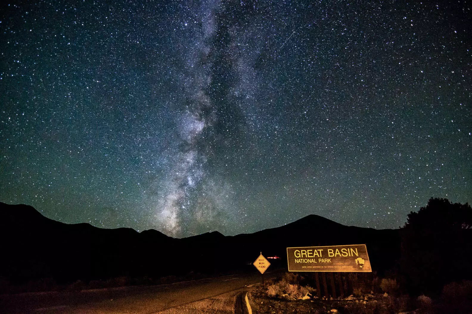 Bescht Nevada Road Trips fir Stargazing a Roadside Attraktiounen 4278_4