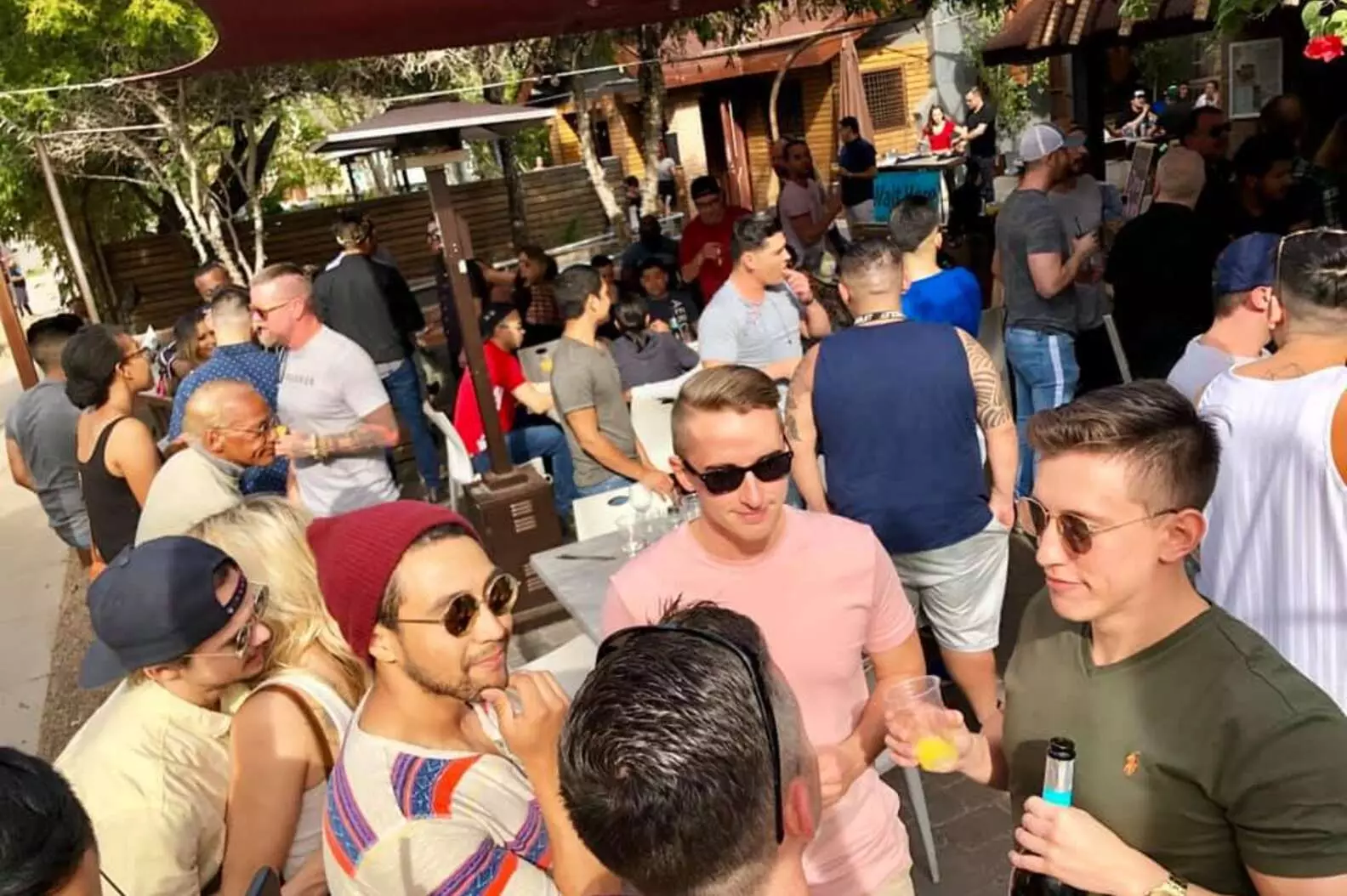 Beste LGBTQ-kroeë in Phoenix: Top Gay-, Lesbiese-, Queer- en LGBTQ+-kroeë 434_3