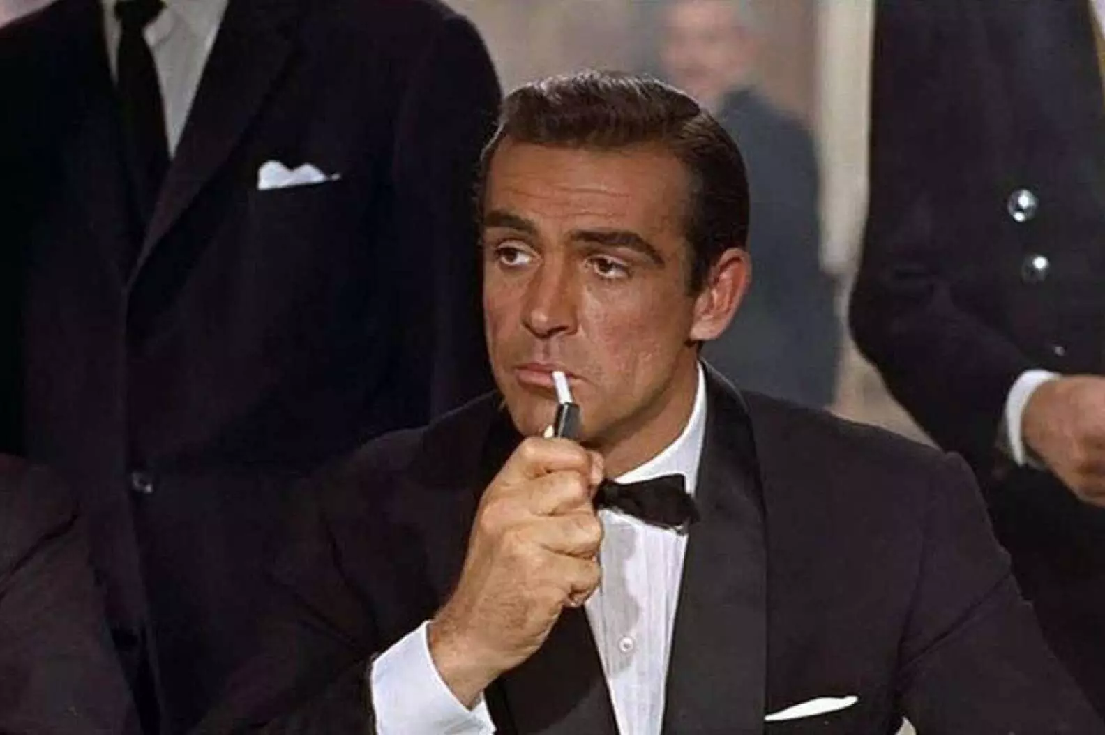 Jeýms Bond 007 filmi - başlangyç gollanma 4408_1