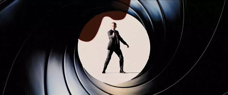 cev pištole james bond