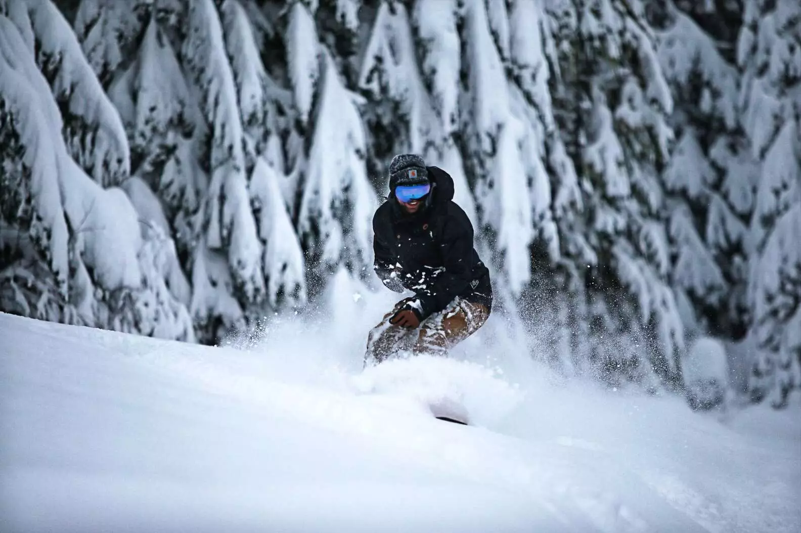 Skiing ຢູ່ໃກ້ກັບ Portland, Oregon: ພູເຂົາແລະລີສອດຍອດນິຍົມທີ່ຈະໄປຢ້ຽມຢາມໃນປັດຈຸບັນ 441_2