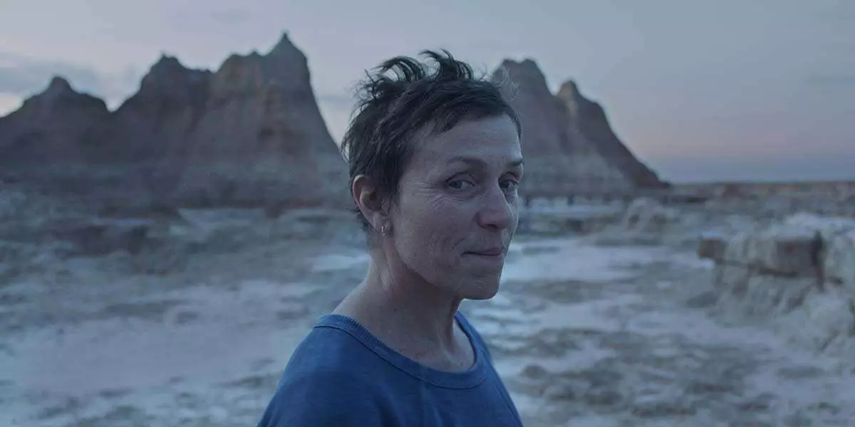 Ulasan 'Nomadland': Naha Film Frances McDormand Bakal Kedah Ditingali