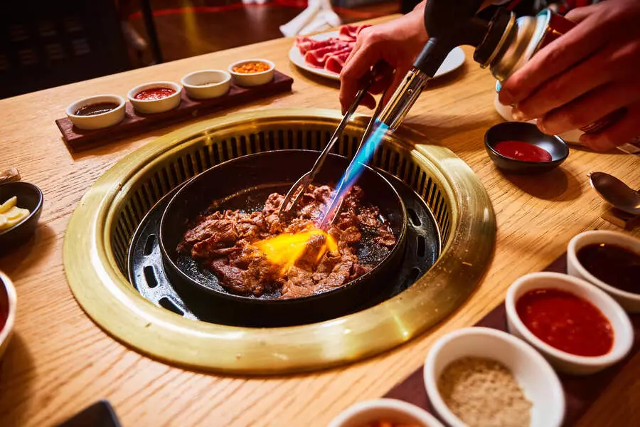 BBQ Cóiréis is Fearr i Los Angeles: Spotaí Riachtanacha le Bain triail as Timpeall na Cathrach