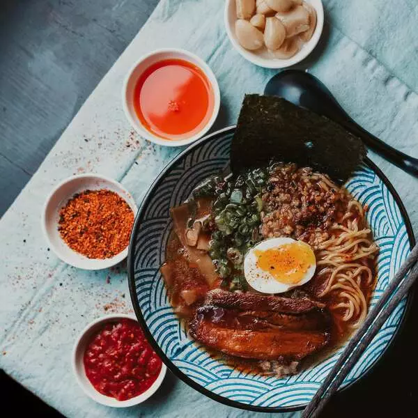 Labing Maayo nga Ramen sa San Francisco: Nanguna nga Mga Tindahan sa Ramen ug Mga Dapit sa Noodle nga Sulayan