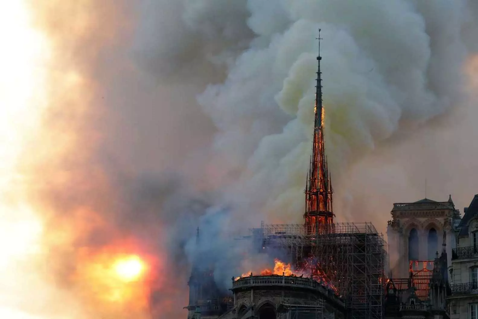 Kadaot sa Sunog sa Notre Dame: Unsa ang Naguba o Naluwas? 4794_1