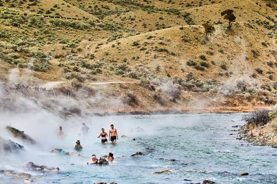 Zinthu Zabwino Kwambiri Kuchita ku Yellowstone National Park Pompano