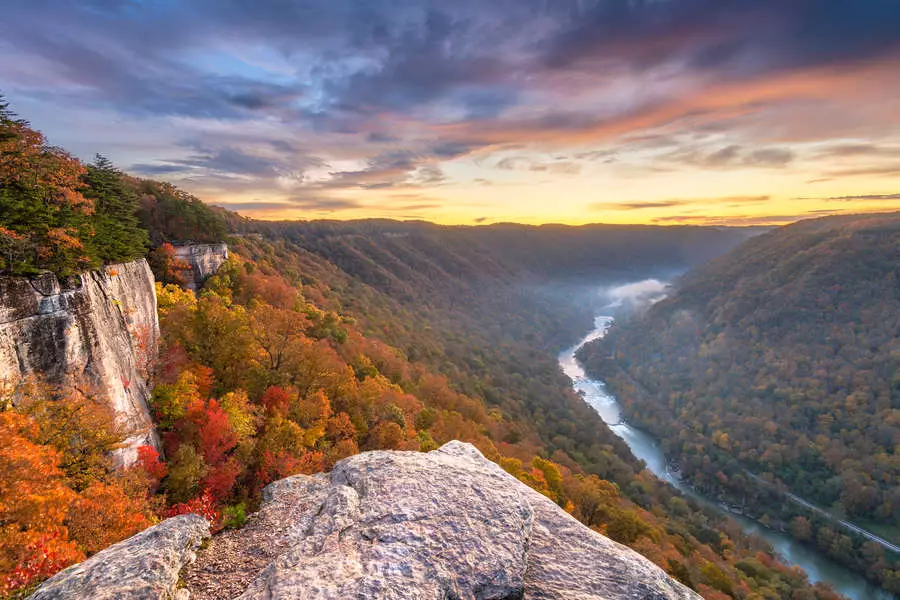 Rzeczy do zrobienia w New River Gorge: Zwiedzanie najnowszego Parku Narodowego USA