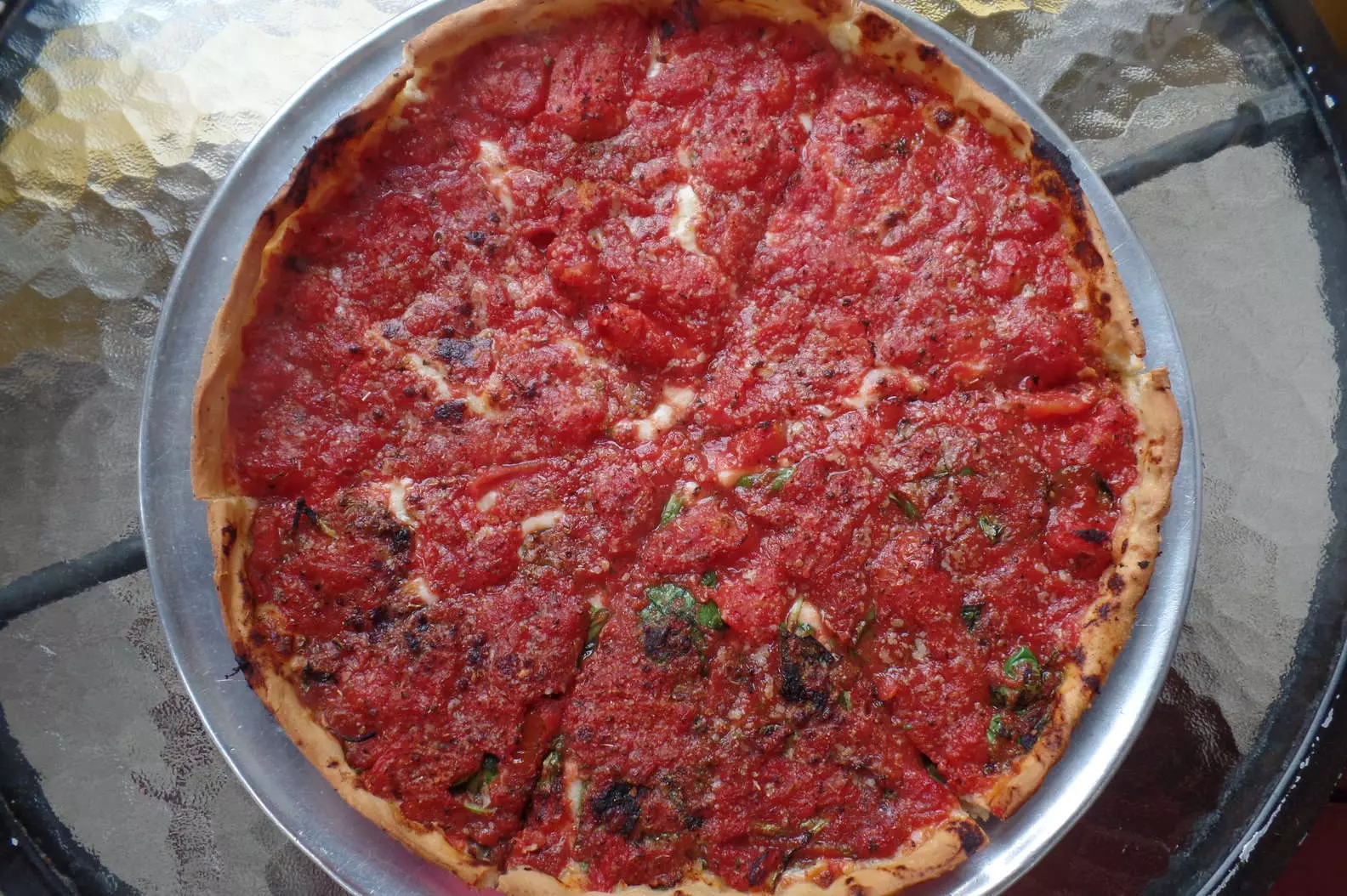 Qhov zoo tshaj plaws Chicago Deep Dish Pizza xaj tam sim no 4893_11